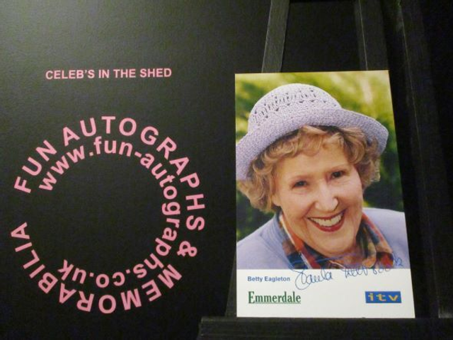 Paula Tilbrook (Betty Eagleton) Original Emmerdale Blue & Yellow Itv ...