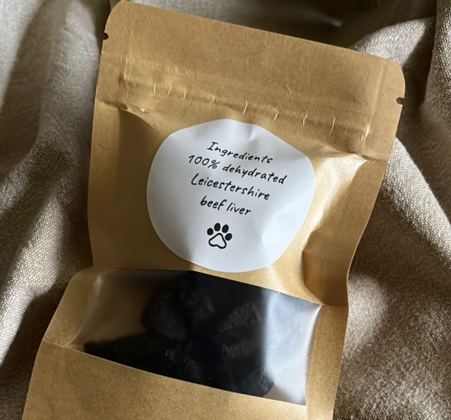 100% Dehydrated Beef Heart 30 grams | Pips Pet Treats