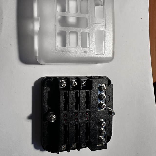 12v Fused Distribution with LED | KAMPERKITNI