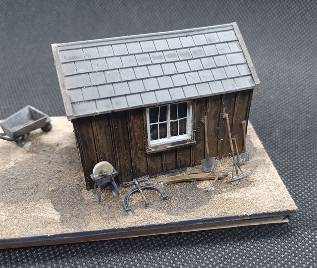 4mm scale / OO gauge permanent way hut